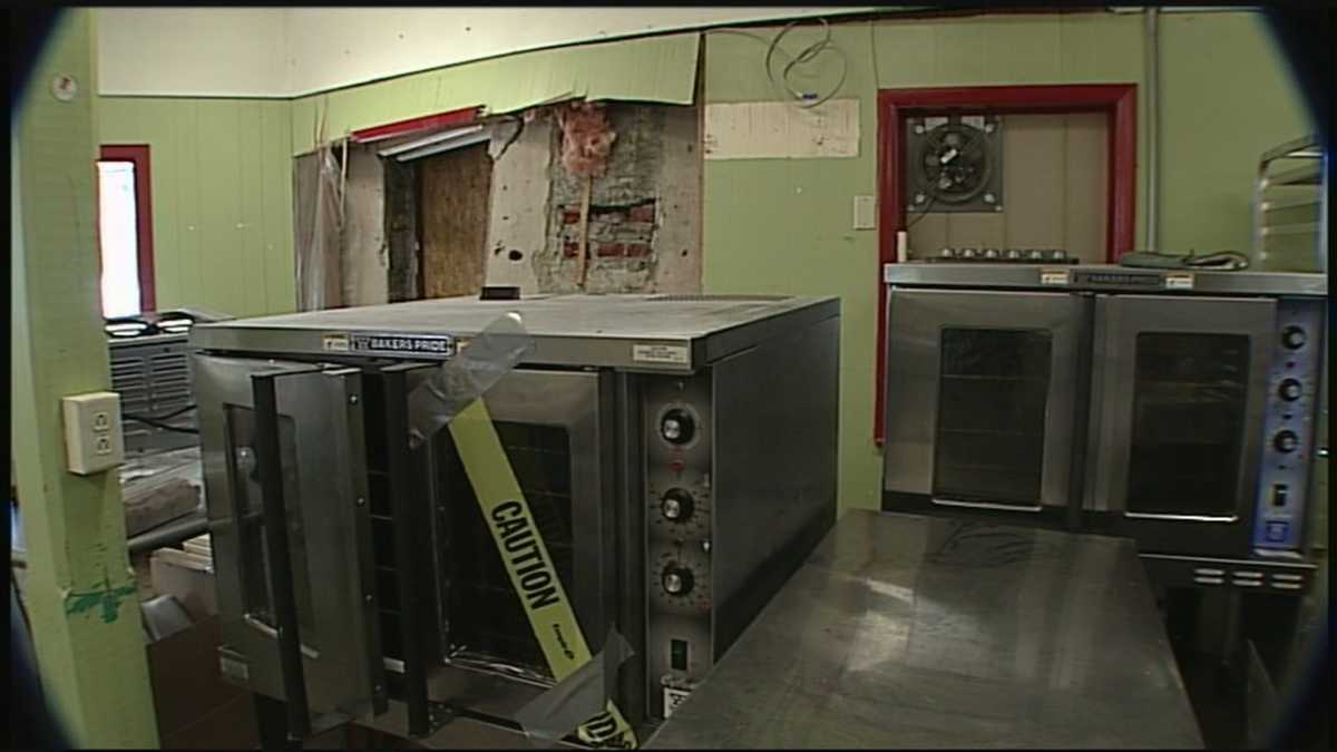 Police to charge woman for ramming van into Lancaster business