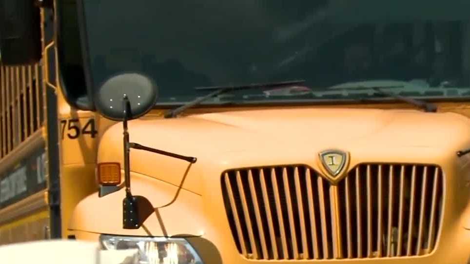 Louisville leaders ask JCPS to find solutions to bus plan ...