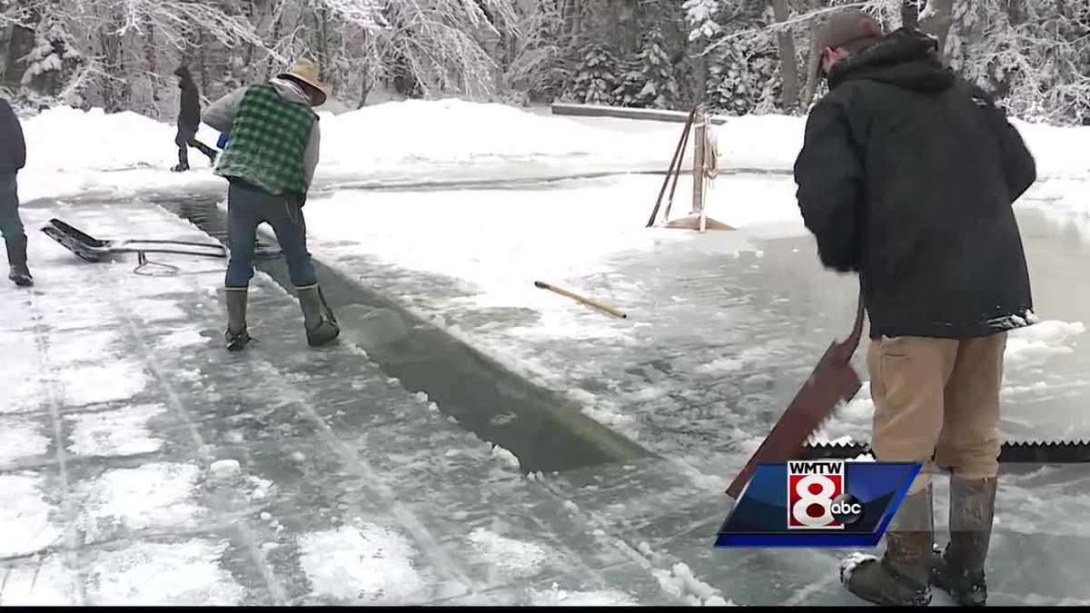 Thompson's Ice House still harvesting ice