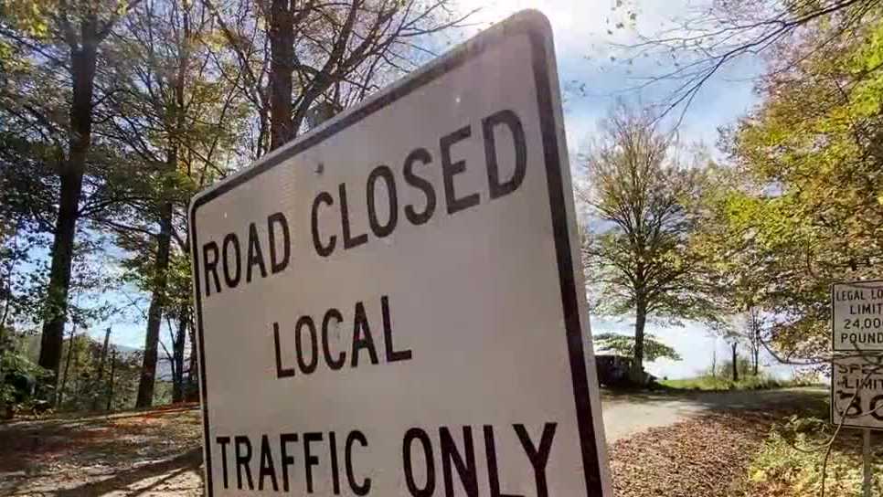 Road leading to Vermont farm closed over high volume of tourists