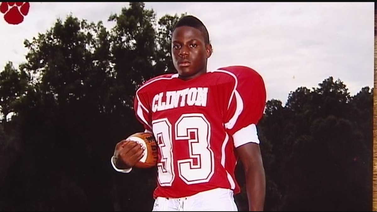 Police say Clinton teenager shot himself