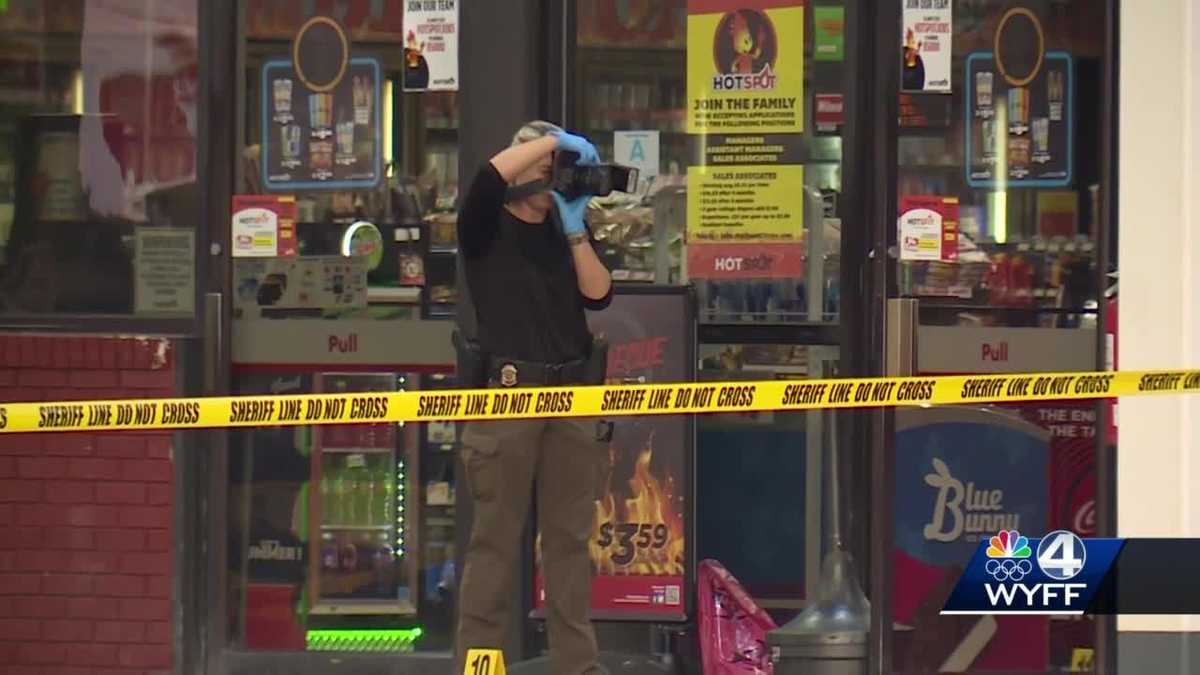 One Person Dead One In Custody After Gas Station Assault Deputies Say