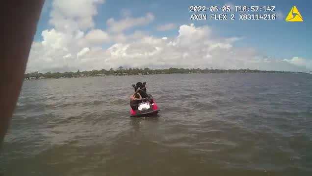 Volusia deputies borrow family's boat, capture suspect on stolen jet ski
