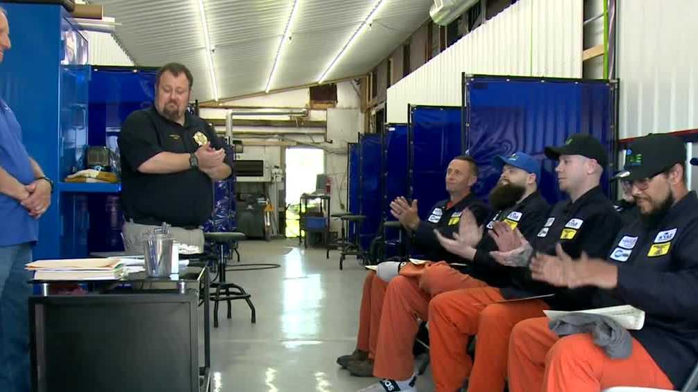 Nelson County inmates make history finishing new program