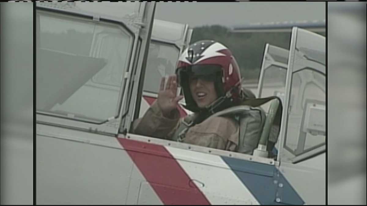 Air Show Vault: Tracy Sabol rides in World War II SNJ 2 Plane