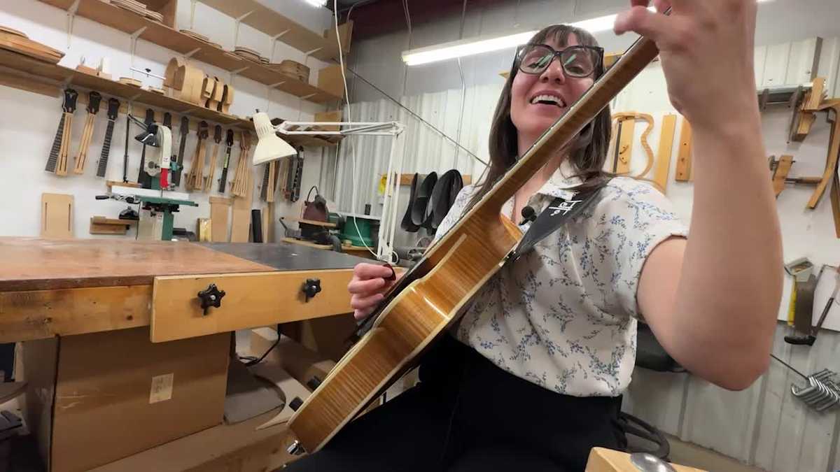 'Rolls Royce' of Jazz Guitars made in Savannah