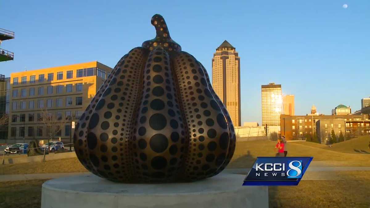 Residents welcome new sculpture to iconic sculpture park
