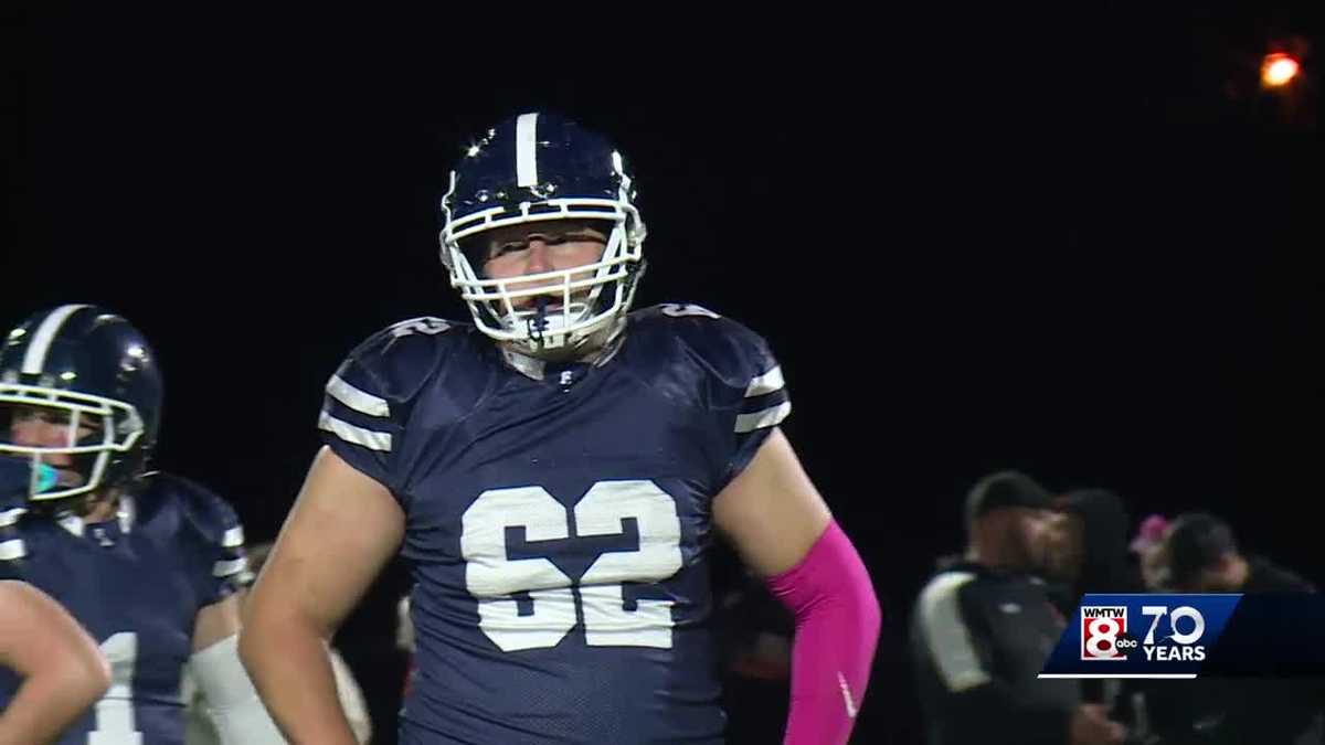 Local football players make college decisions