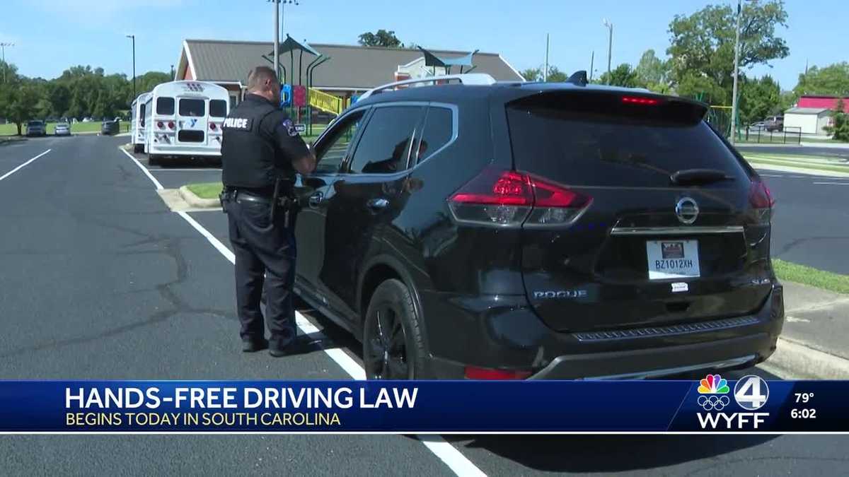 South Carolina: Police begin enforcing new hands-free driving law