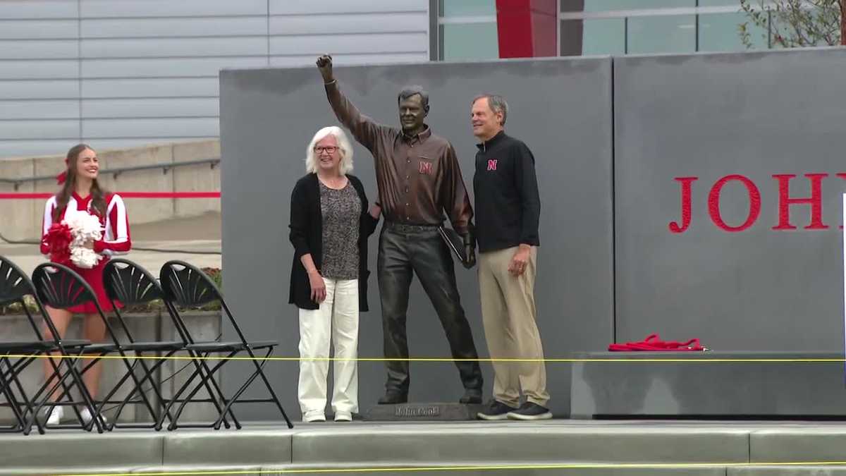 Husker volleyball coach John Cook honored with statue