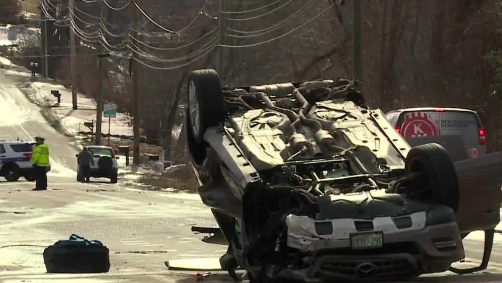 Multiple people injured in crash in Derry, New Hampshire