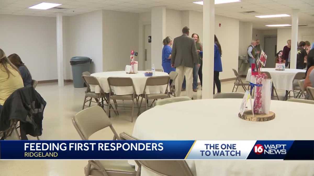 Church treats first responders to Sunday dinner