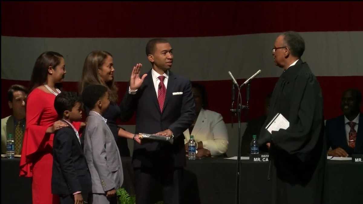 Steven Reed: Montgomery swears in first black mayor