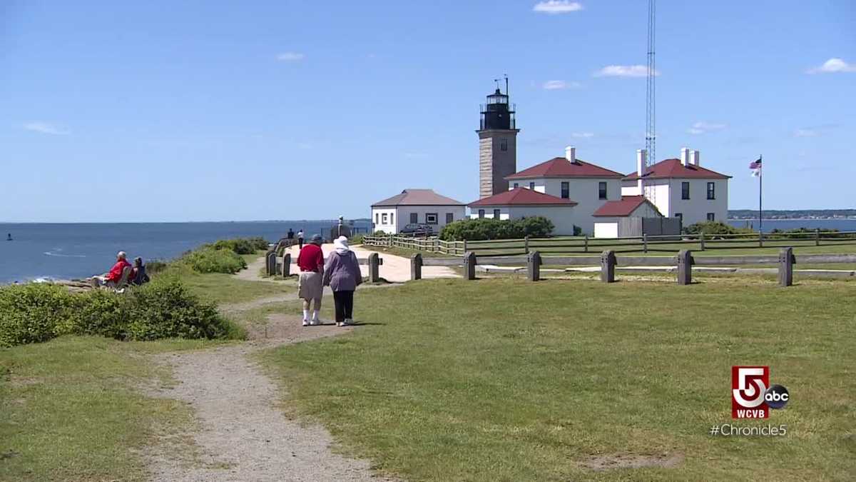 The 10-square-mile island of Jamestown offers abundant waterfront views ...