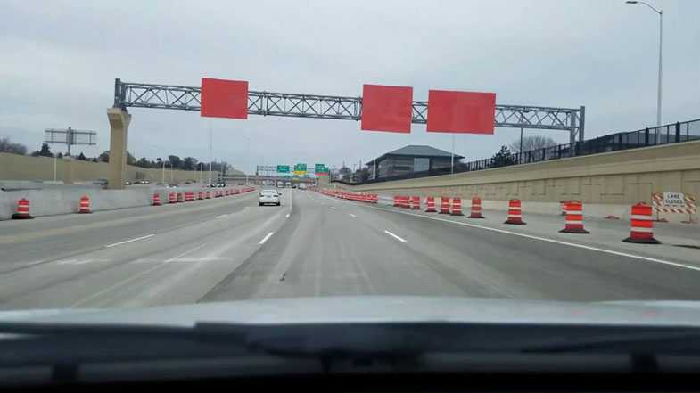 Drivers have more room to drive westbound through Zoo Interchange