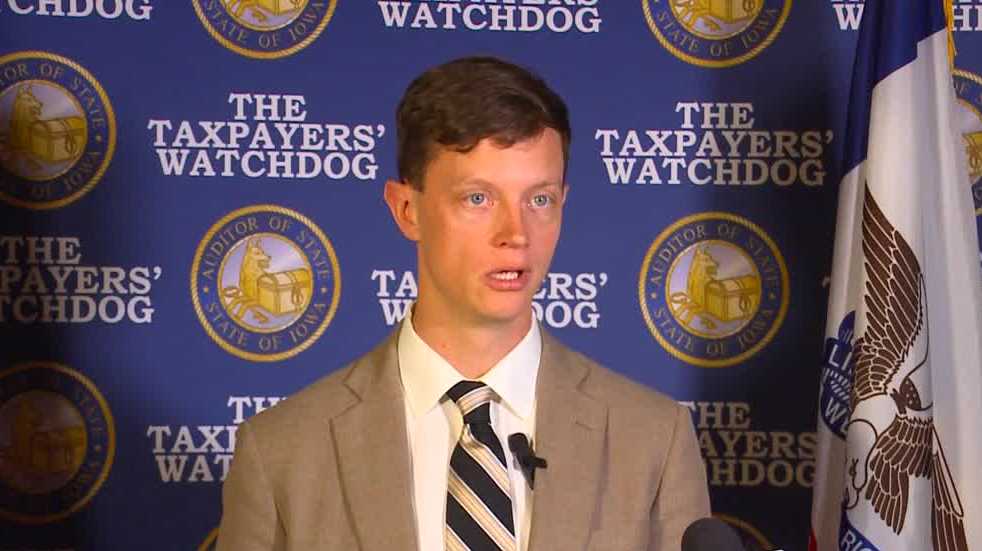 Rob Sand calls for removing degree requirement for certain Iowa positions