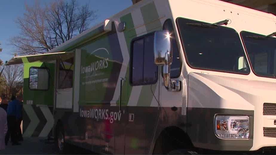 Perry Tyson Foods workers get aid from Iowa mobile workforce center