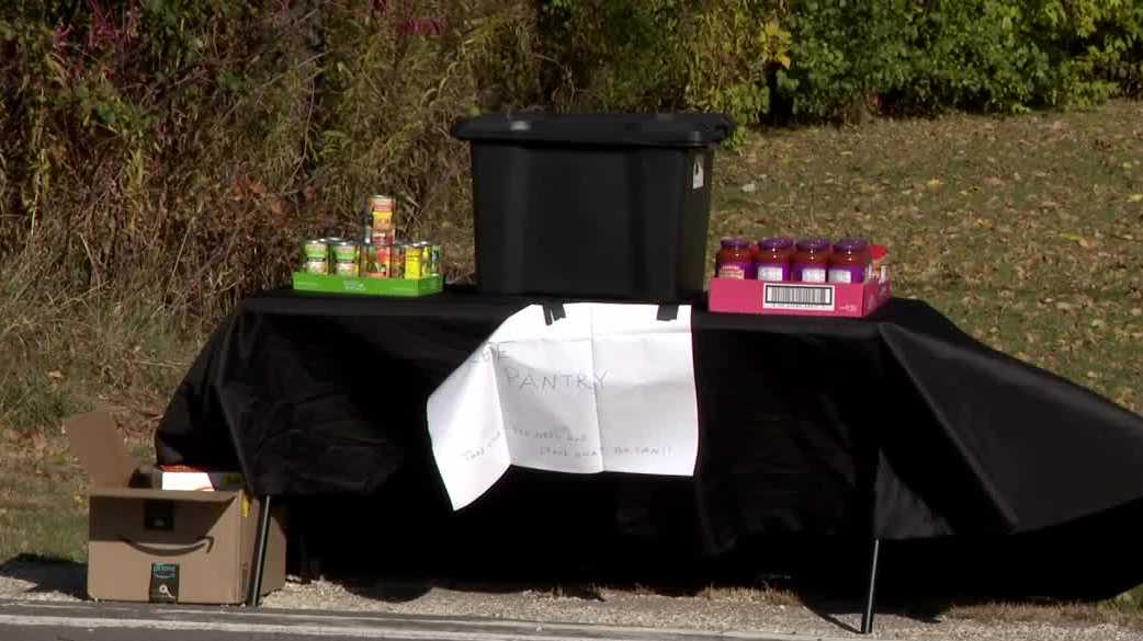 Roadside food pantry pops up during government shutdown