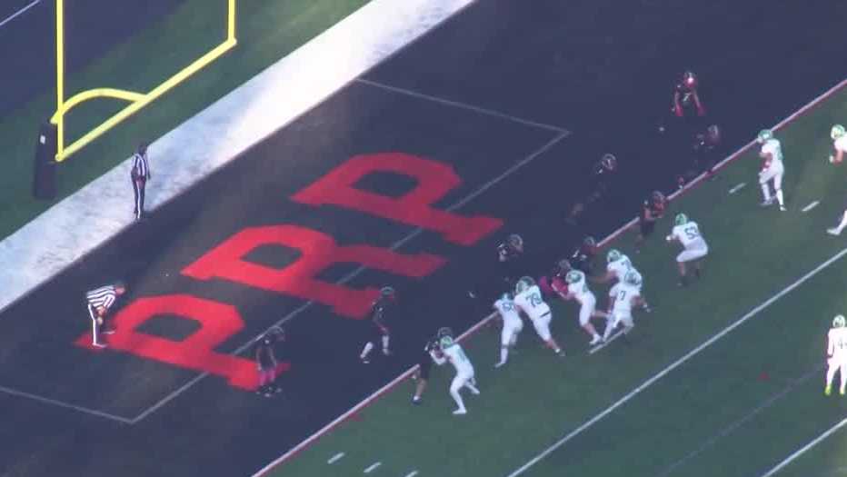 Meade County's Cade Scott executes trick play for two-points