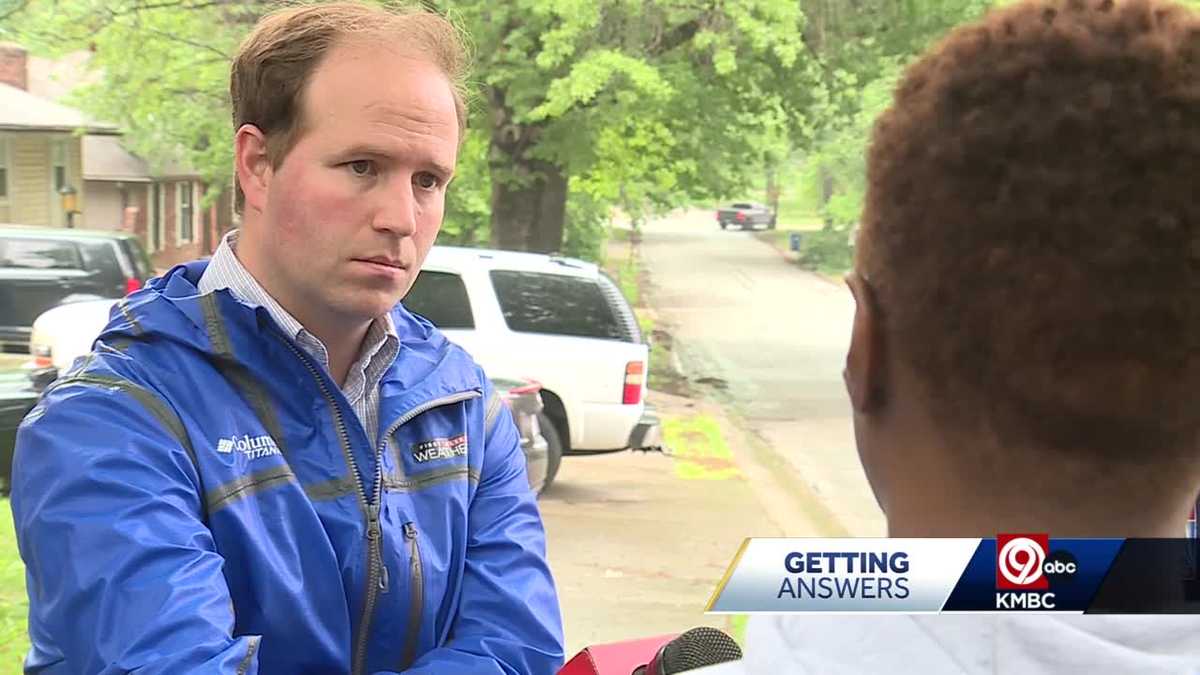 Grandview, Missouri stabbing: 2 adults, 1 teen, 1 child injured