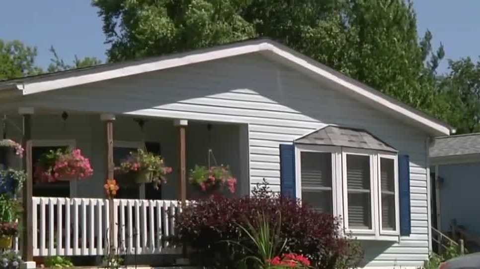 Iowa mobile home owners ask lawmakers to pass rent protections Iowa mobile home owners ask lawmakers to pass rent protections
