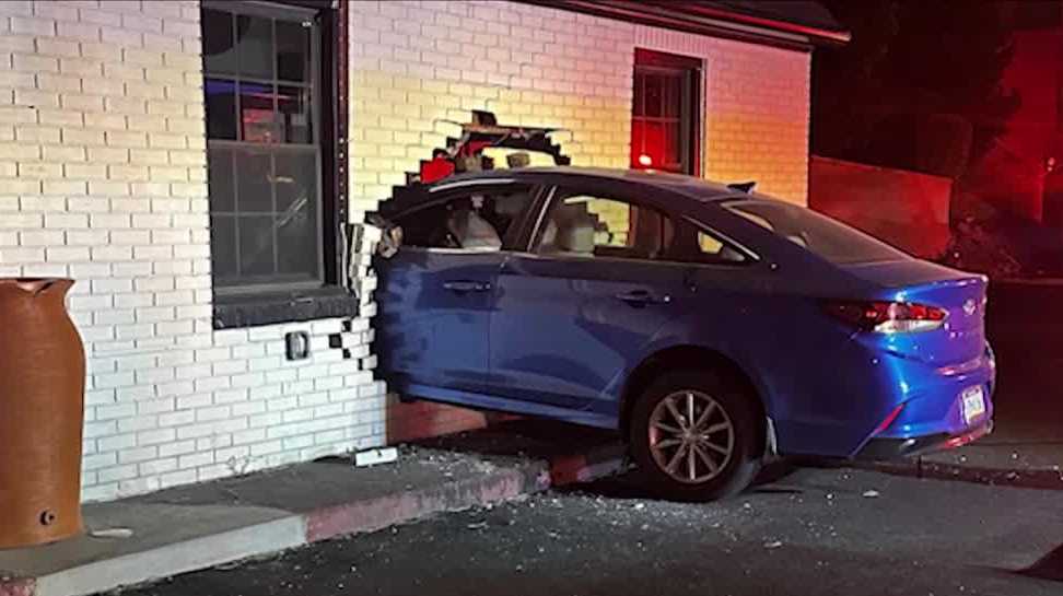 Car crashes into Spigolo coffee shop in Edgewood