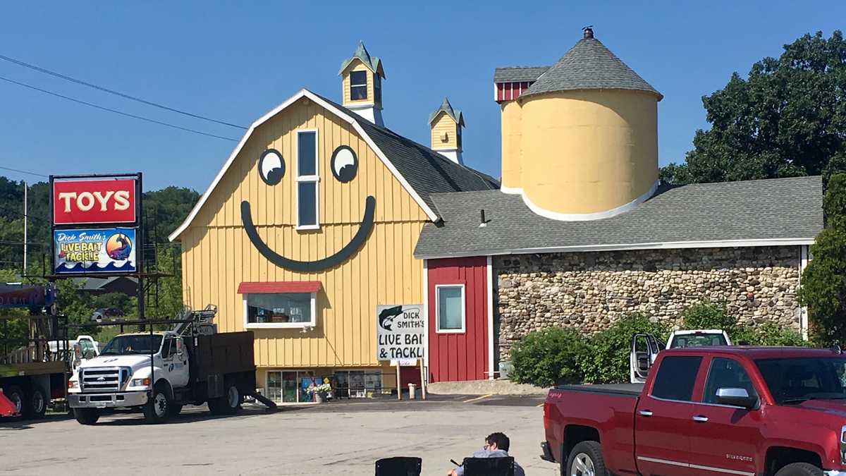 Smiley Barn back in Delafield