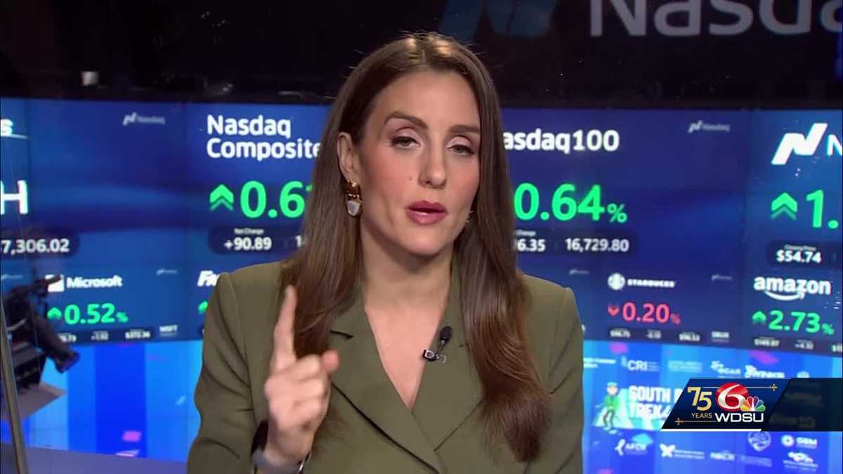 Hot Seat: CNBC Analyst breaks down 2023, looks ahead at the housing ...