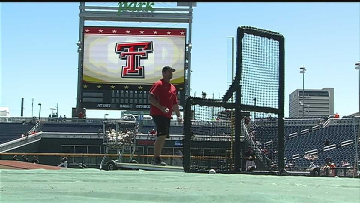CWS teams practice inside TD Ameritrade Ballpark - KETV