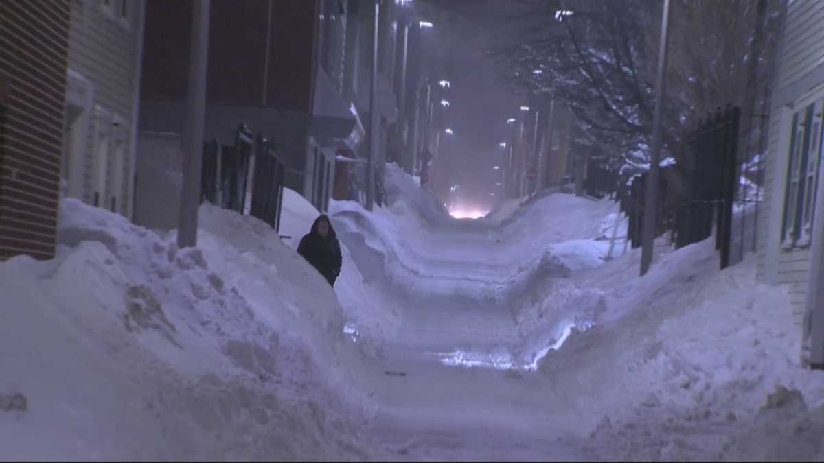 Boston snow emergency, parking ban remain in effect