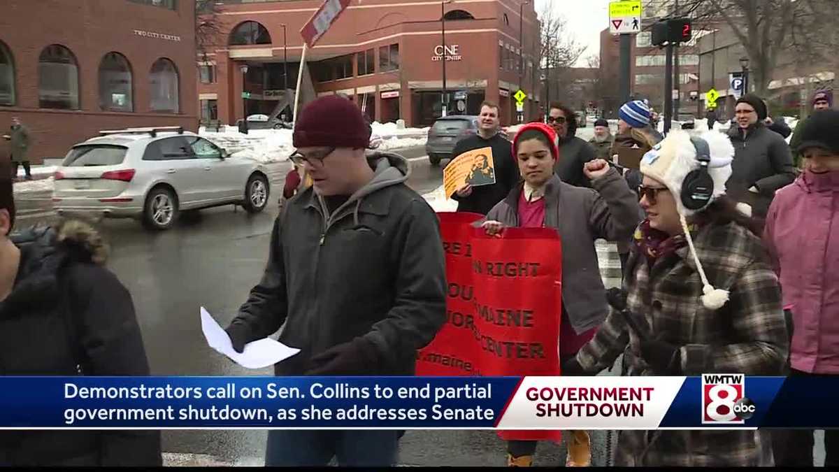 Portland demonstrators call on Collins to help bring end to shutdown