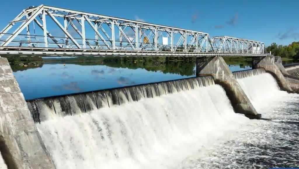 Sale of dams on Kennebec River sparks concern for future of Somerset Mill