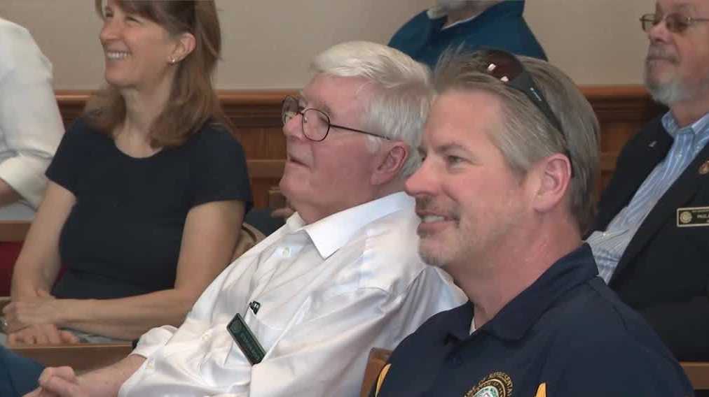 NH lawmakers attend concealed carry training at State House