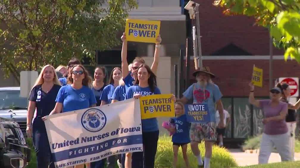 'We are fighting for our lives': UnityPoint nurses rally for union ...