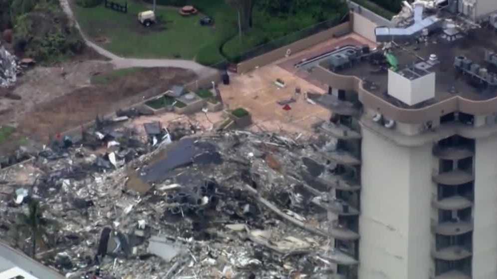 Iowa couple witnesses Florida high-rise collapse