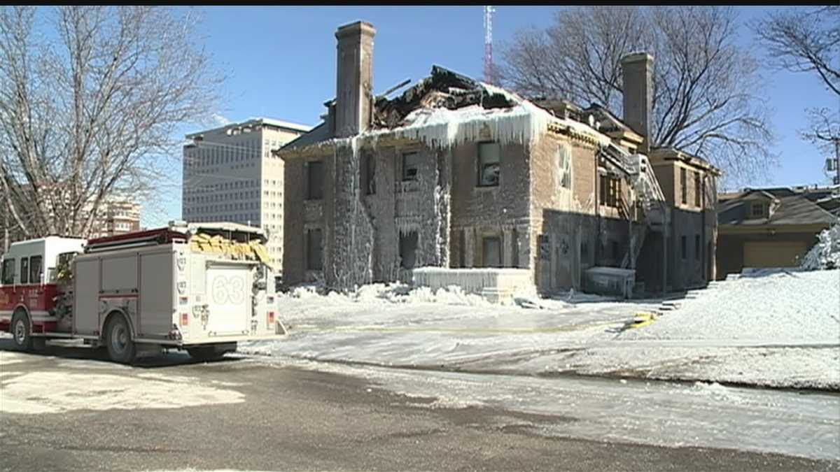 Metz Mansion ices over after Monday fire