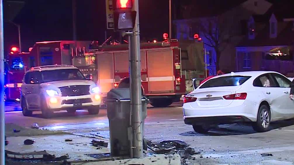 Milwaukee intersection sees two car crashes in six hours; one dead ...