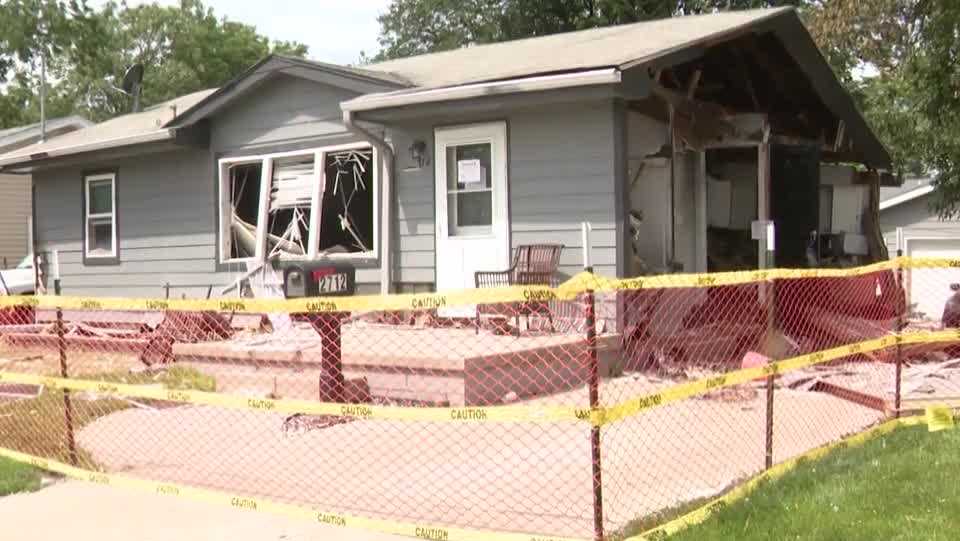 Neighbors rush to help home explosion victim on Des Moines' east side