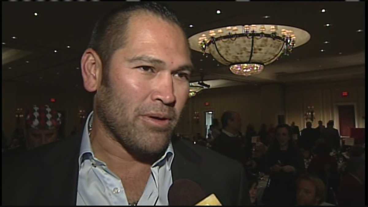Johnny Damon talks baseball with Travis Lee