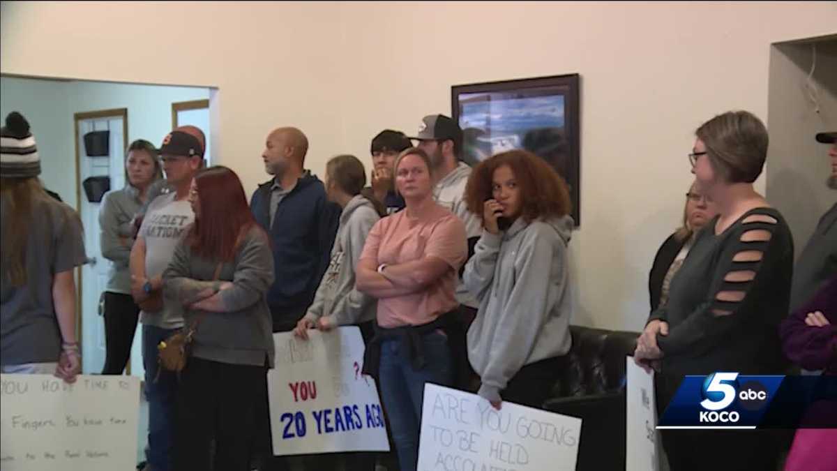 Strother schools meeting after woman dead on district property