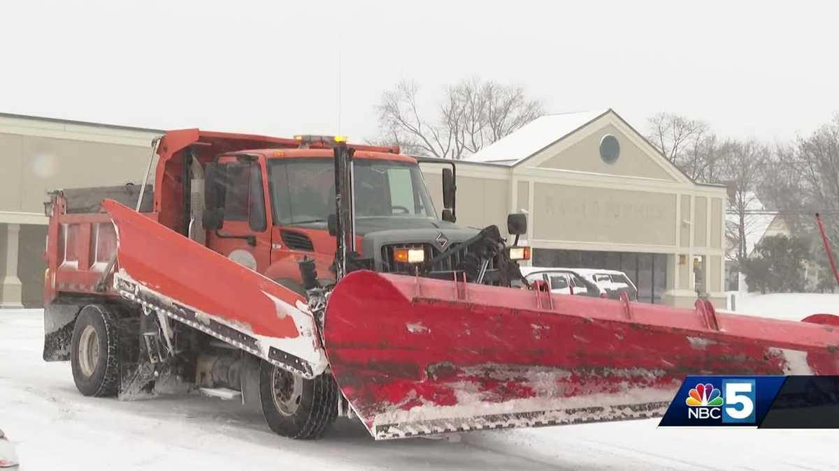 Snow makes for tricky driving conditions in Colchester