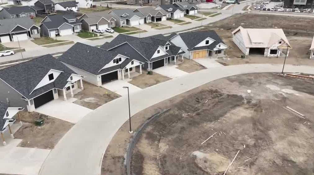 Waukee, Iowa 55+ housing development in bankruptcy