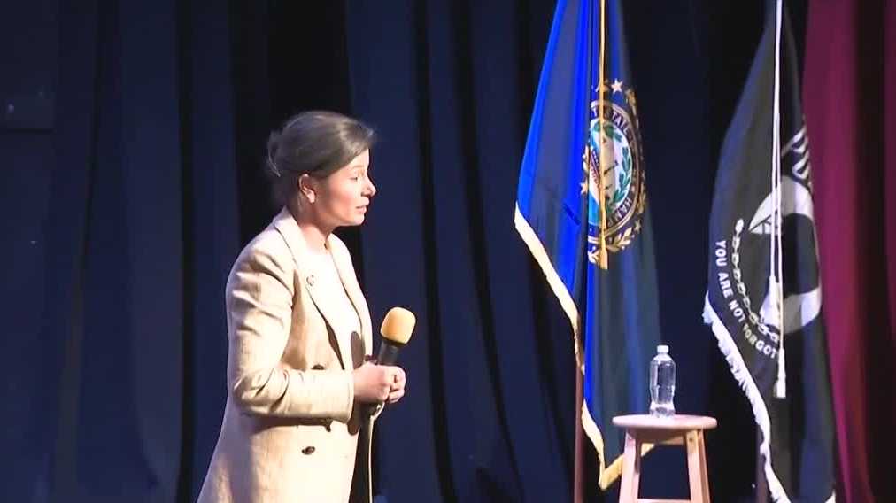 Rep. Maggie Goodlander holds town hall in Concord, NH