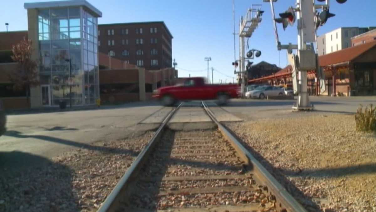 High speed rail plans through downtown Des Moines derailed