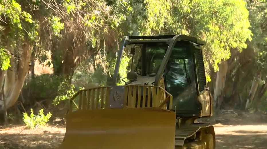 Modesto gets new dozer to help fight fires