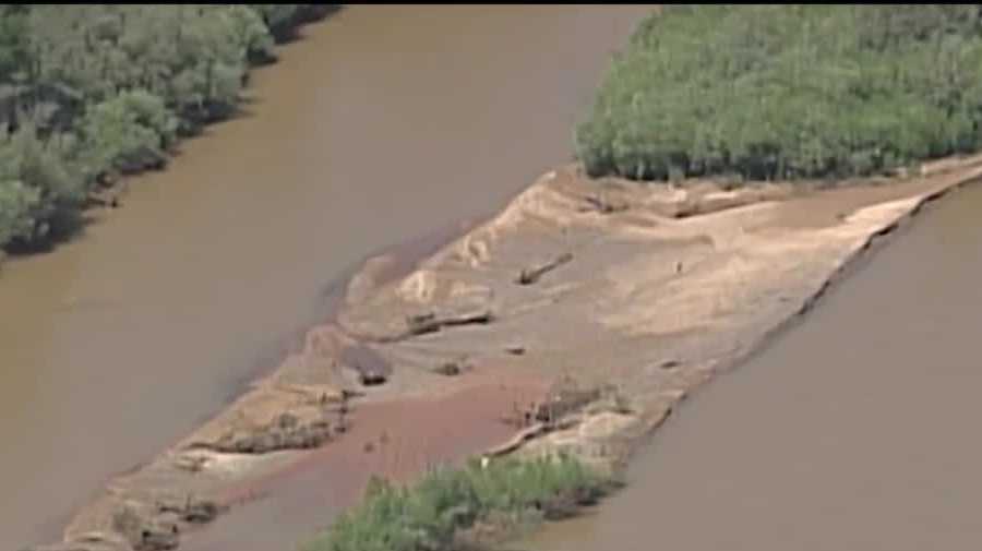 More obstacles in river as levels go down