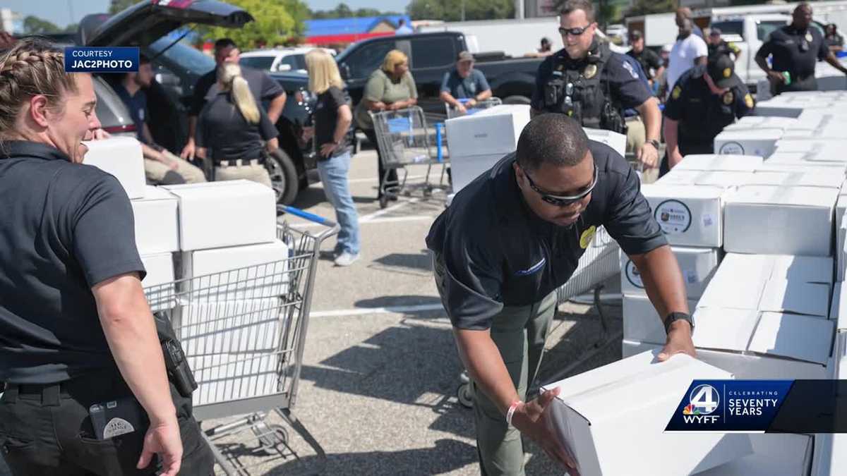 South Carolina: law enforcement officers help fight hunger