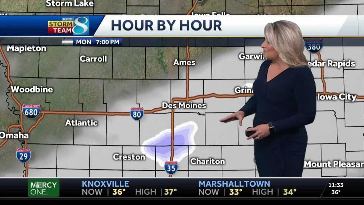Chances for scattered flurries and freezing drizzle