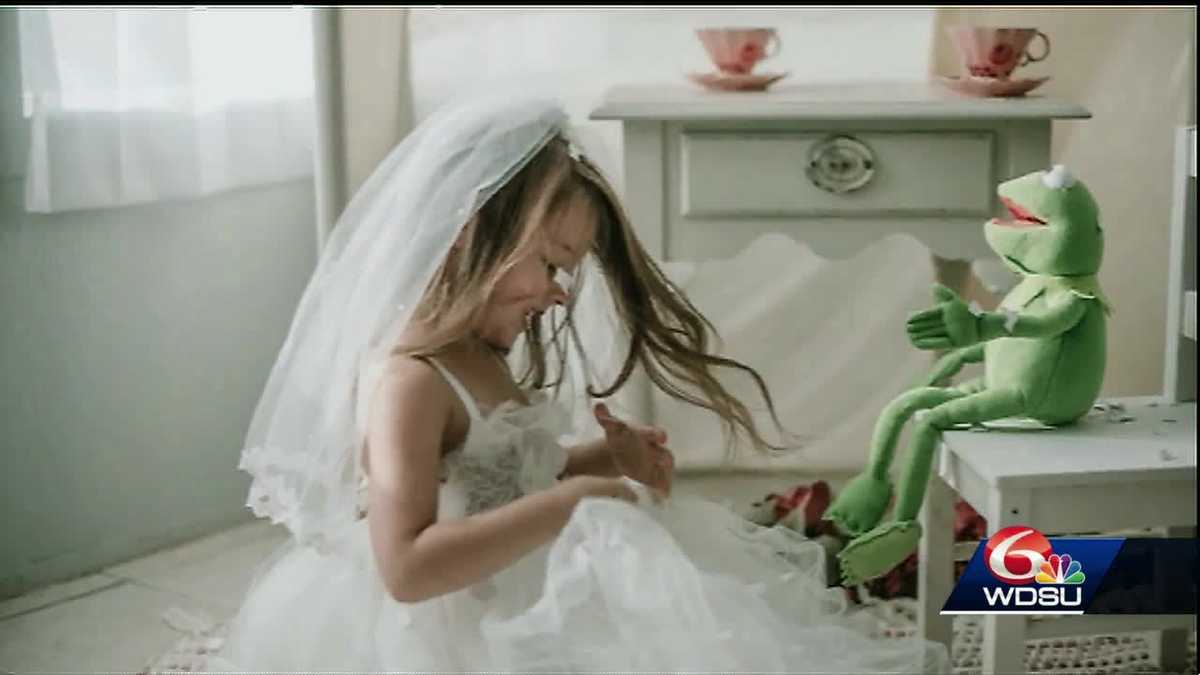 LOVE AT FIRST MUPPET: Little girl marries Kermit the Frog in Slidell