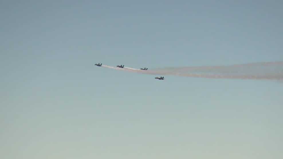 Blue Angels practice ahead of Milwaukee's Air and Water show